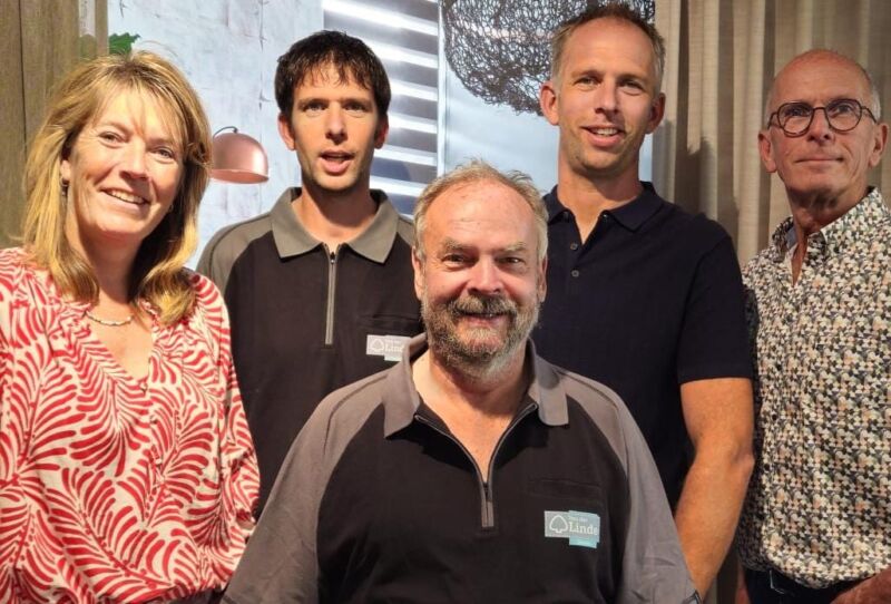 Van der Linde Interieur neemt afscheid van Stoffeerder - Groene Hart ...